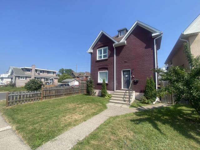 242 Archibald St N, 4 beds, 1 full and 1 half bath