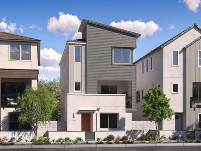 242 Brookfeather, Irvine, CA 92618