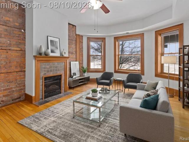 242 e palmer street # 4