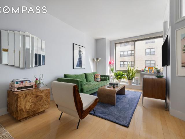 242 East 25th Street, New York, NY