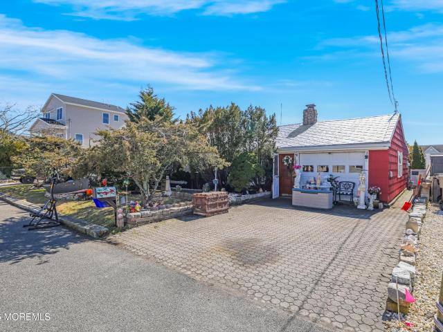 242 Evergreen Drive