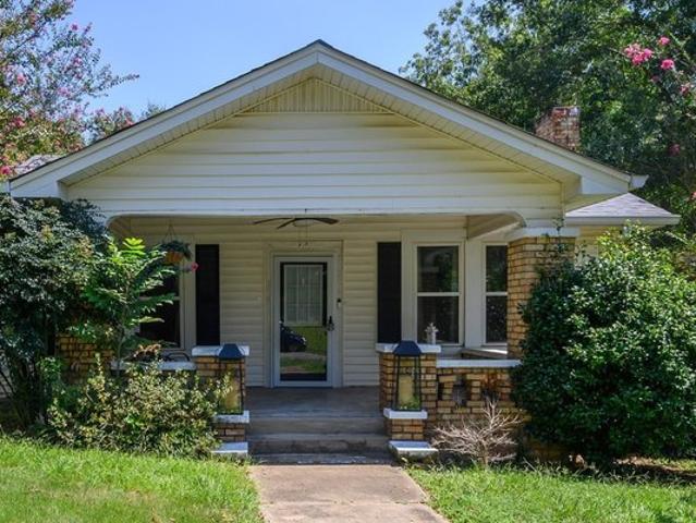 242 Florida St, West Blocton, AL 35184