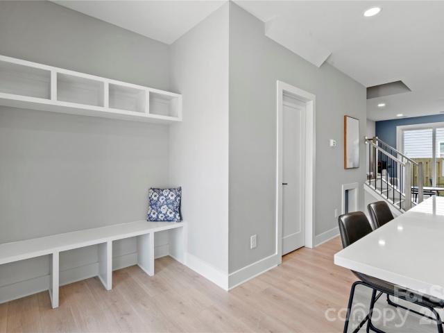 242 Freeland Lane