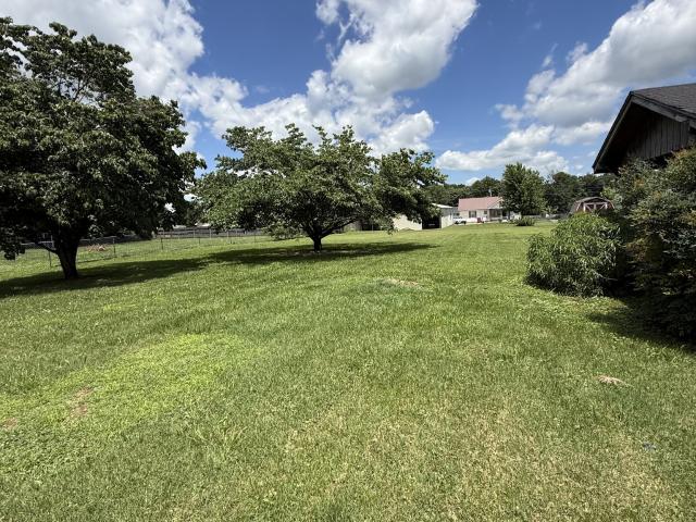242 Kay Cir
