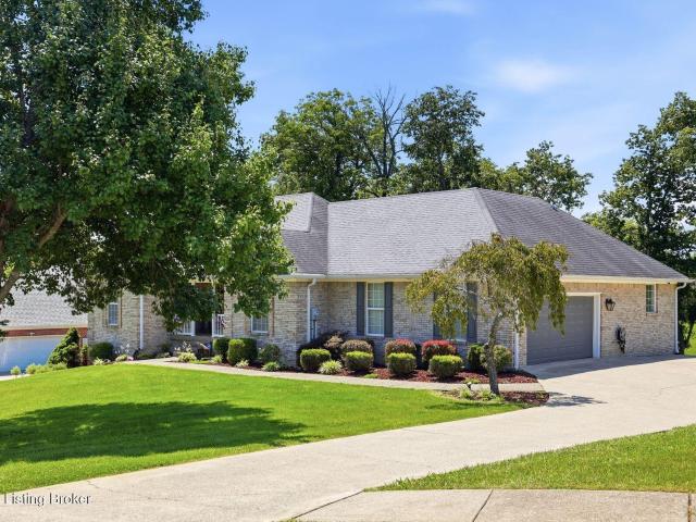 242 Kingswood Ct