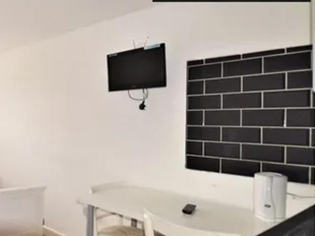 242 Kingsground, London, SE9 5EP, United Kingdom | Room for rent #133326055 | Rentberry