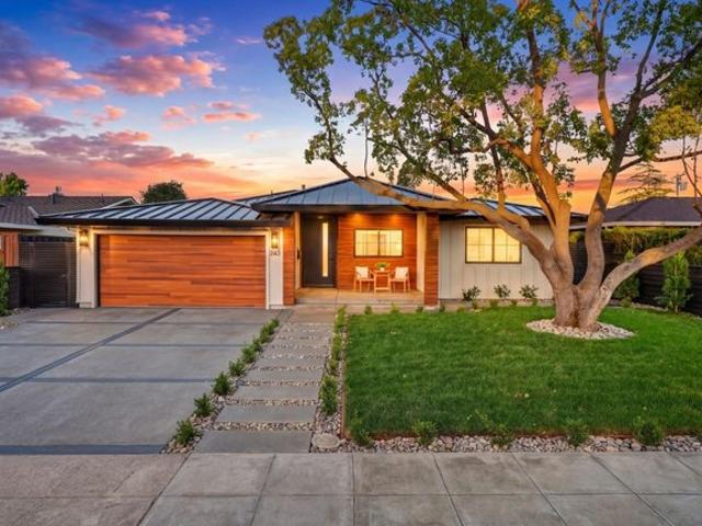 242 Howes Dr, Los Gatos, CA 95032