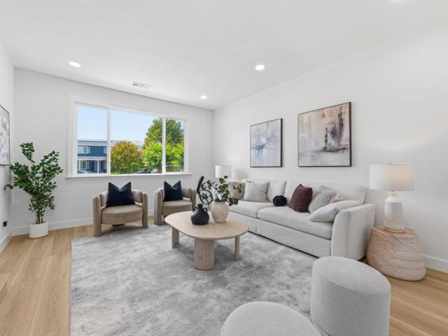 242 Hardwick Place