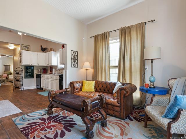 242 Lone Star Blvd, San Antonio, TX 78204 | MLS #1907