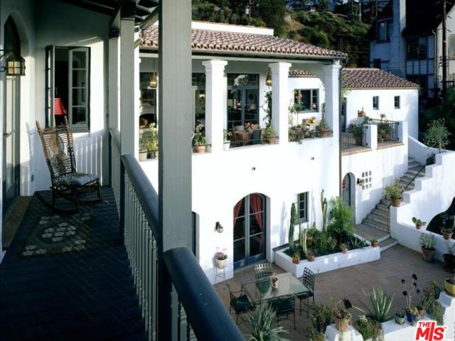 242 Mabery Rd, Santa Monica, CA 90402 | MLS #26678 | Compass