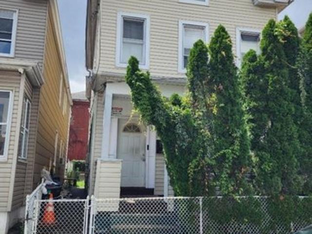 242 Magnolia Ave, Elizabeth City, NJ 07206
