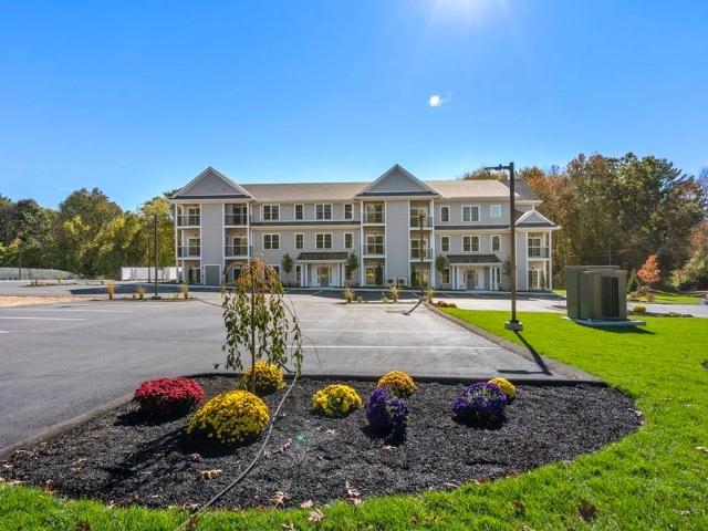 242 Main Unit 105, Millis, US, MA