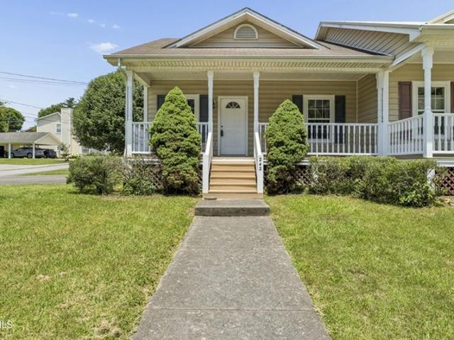 242 Main St Village Dr, Jonesborough, TN 37659