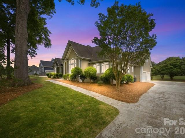 242 Mallard Way, Mooresville, NC 28117