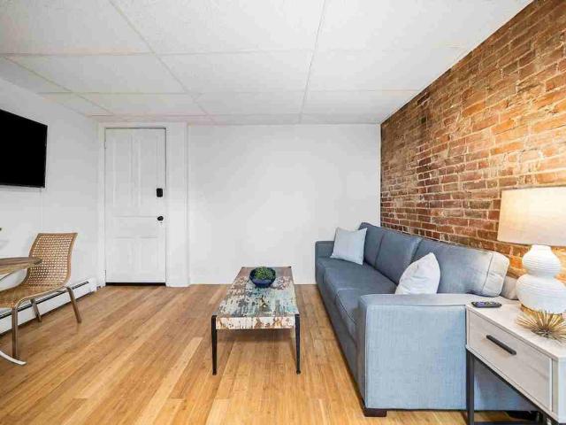 242 Mccormick Place Studio Apartment for Rent at 242 Mccormick Pl #1056116P, Cincinnati, OH 45219 Mount Auburn
