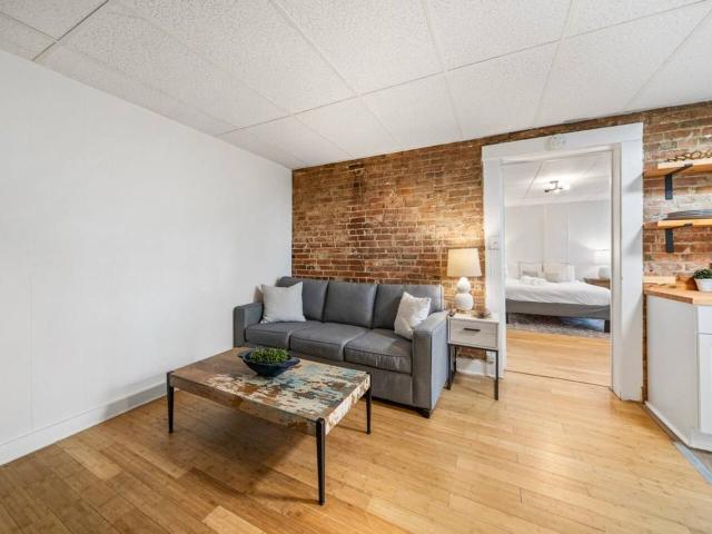 242 Mccormick Place 1 Bedroom Apartment for Rent at 242 Mccormick Pl #1056122P, Cincinnati, OH 45219 Mount Auburn