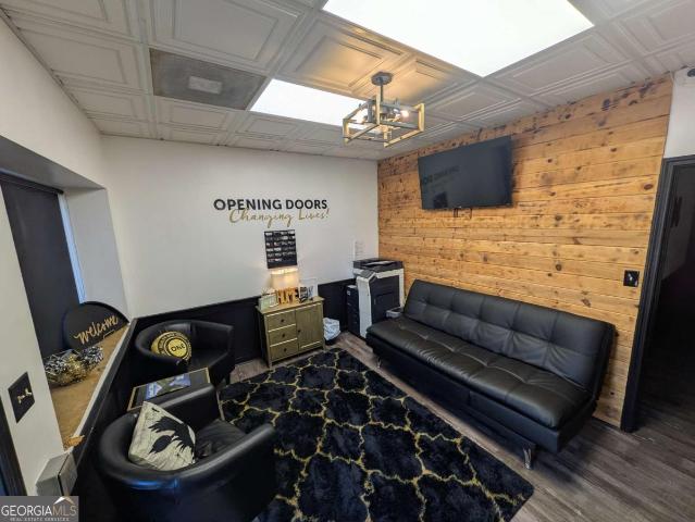 242 N 5th Avenue SW A, B, 226