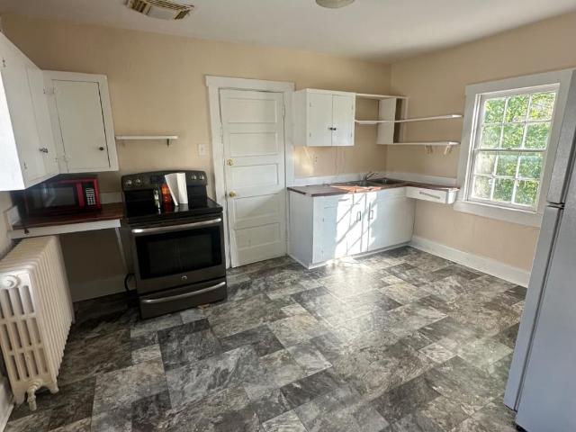 242 N Main St, Woodstock, VA 22664 | MLS #VASH2013