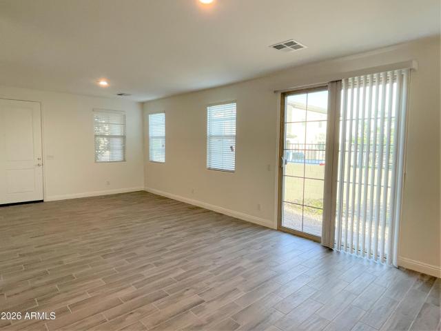 242 N Sunrise