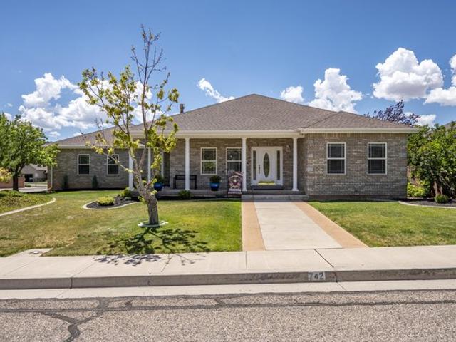 242 S Marble Canyon Dr, Cedar City, UT 84720