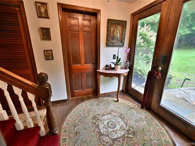 242 Seminary Hill Road