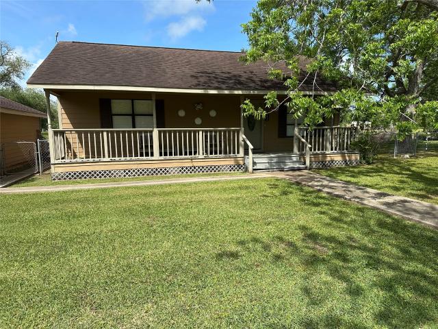 242 Sir Lancelot Dr N, Sargent, TX 77414 | MLS #17423