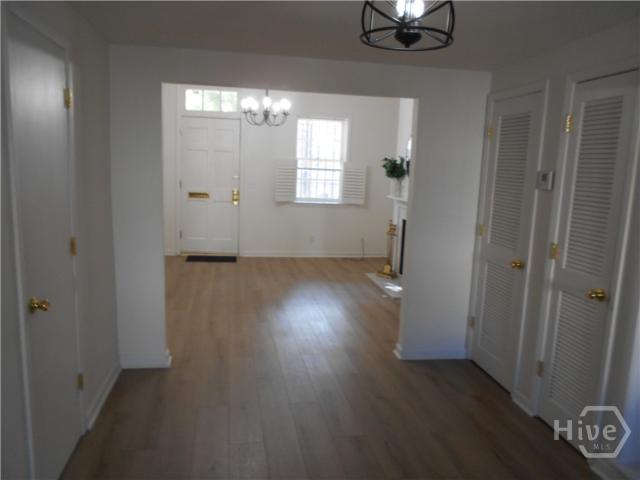 242 Price Street