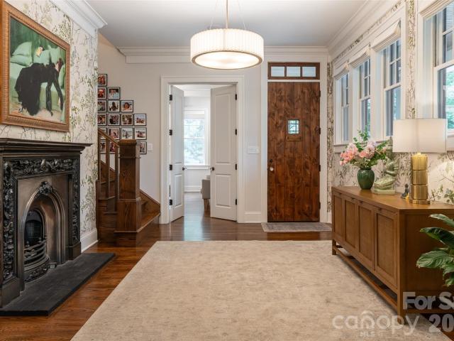 242 Racquet Club Road