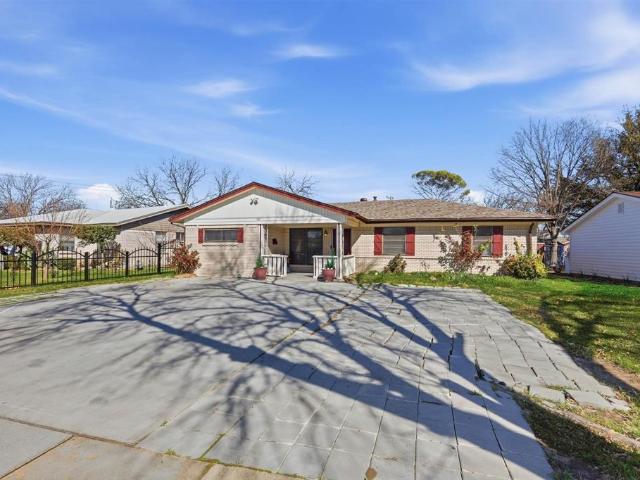 242 W Cober Drive