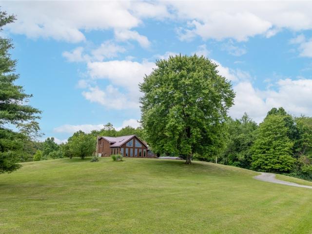242 Tait Rd