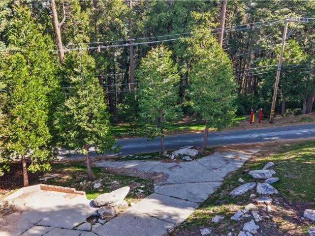 24347 Great View Dr, Crestline, CA 92325 | MLS #DW26058