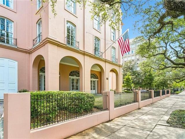 2434 Saint Charles Ave Apt 501, New Orleans, LA 70130