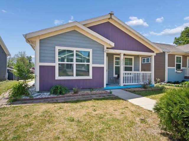 2434 Saylor Rd, Des Moines, IA 50313