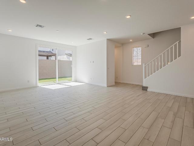 2434 W Rowel Road