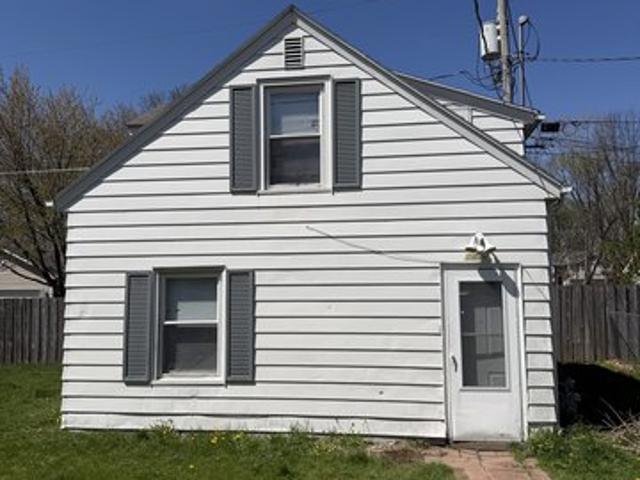 2434 1/2 McMillan Ct, Rock Island, IL 61201