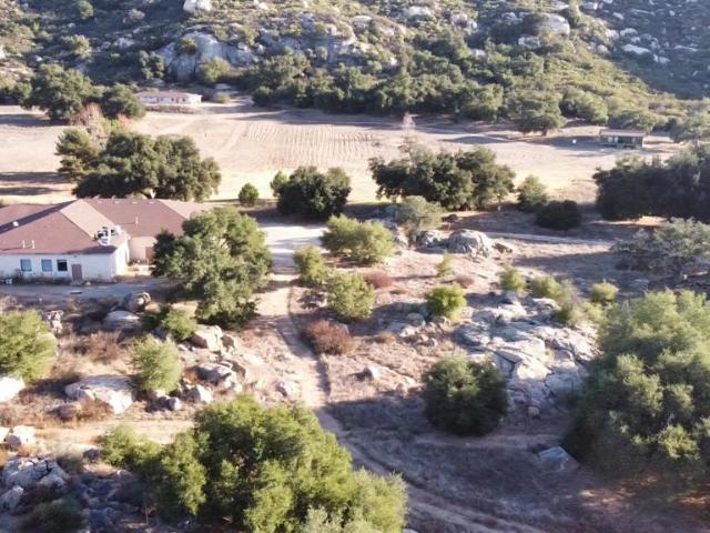 24352 Featherstone Canyon Rd
