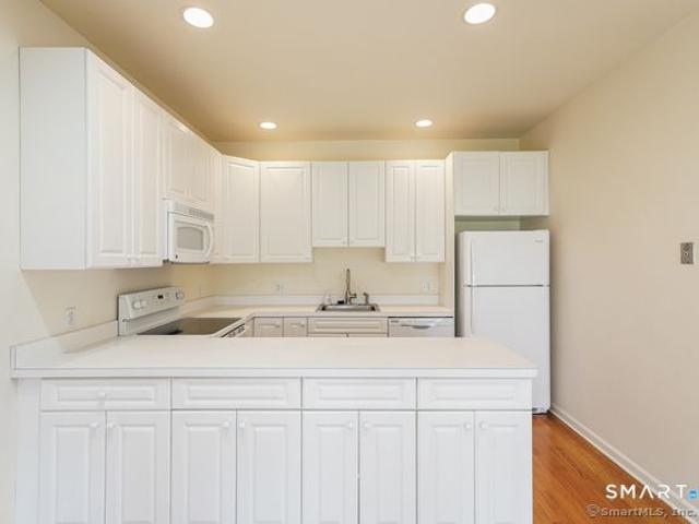 2435 Bedford Street Unit 21HH, Stamford, US, CT
