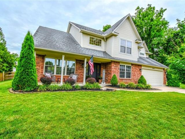 2435 Dutch Mill Dr, Fairborn, OH 45324