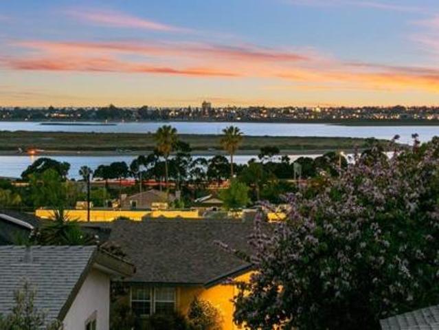 2435 Frankfort St, San Diego, CA 92110