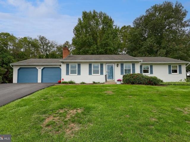 2435 Honeysuckle Ln, Lancaster, PA 17603
