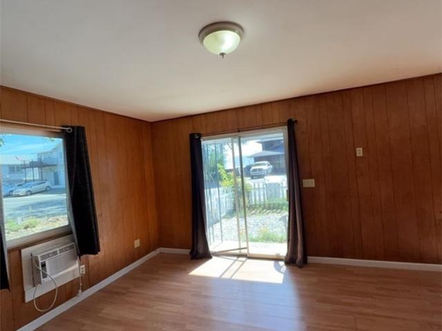 2435 Lakeshore 1