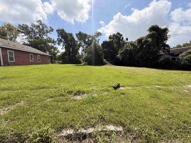 2435 Park St, Beaumont, TX 77701