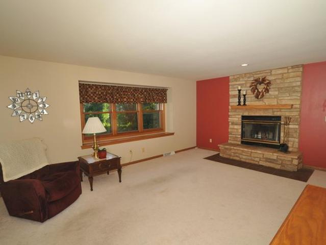 2436 / Mile Rd, Caledonia, WI 53402
