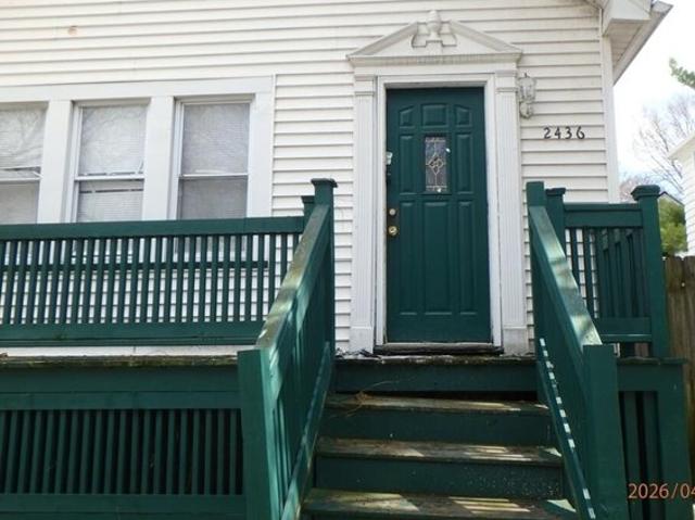 2436 N 25th St, Milwaukee, WI 53206