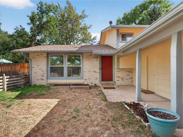 2436 S Lansing Way