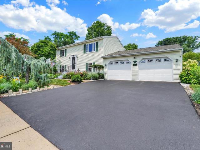 2437 Heather Road