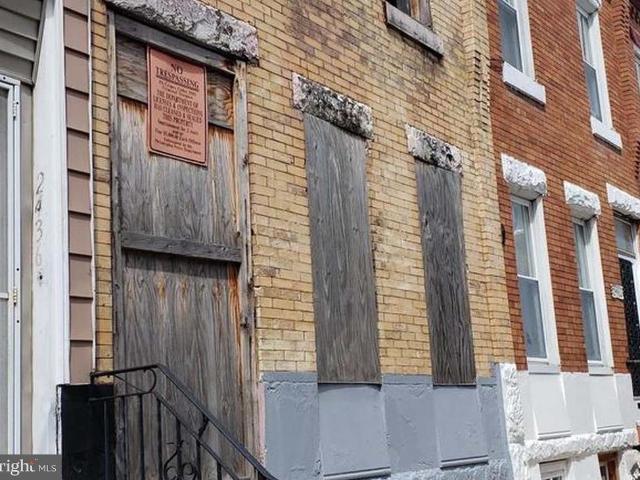 2438 N Douglas Street