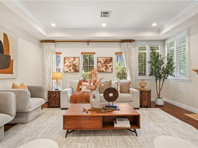 2438 Oneida St Unit D, Pasadena, CA 91107