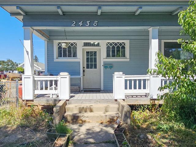2438 Auburn AVE