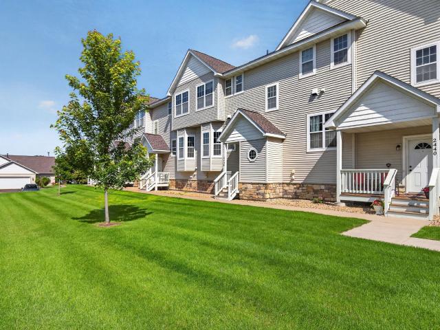 2438 Foxglove Circle
